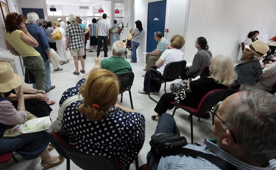 Γ. ΚΑΡΑΣΜΑΝΗΣ : ΛΙΣΤΕΣ ΝΤΡΟΠΗΣ ΣΤΑ ΔΗΜΟΣΙΑ ΝΟΣΟΚΟΜΕΙΑ. | TASTV.gr | Τα ...