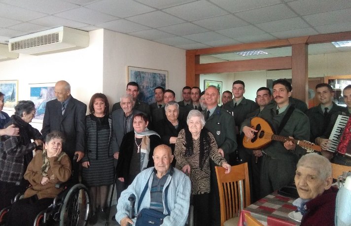 ΕΥΧΑΡΙΣΤΗΡΙΟ ΕΠΙΣΚΕΨΕΙΣ ΣΤΟ ΓΗΡΟΚΟΜΕΙΟ ΈΔΕΣΣΑΣ (PHOTOS) | TASTV.gr | Τα ...