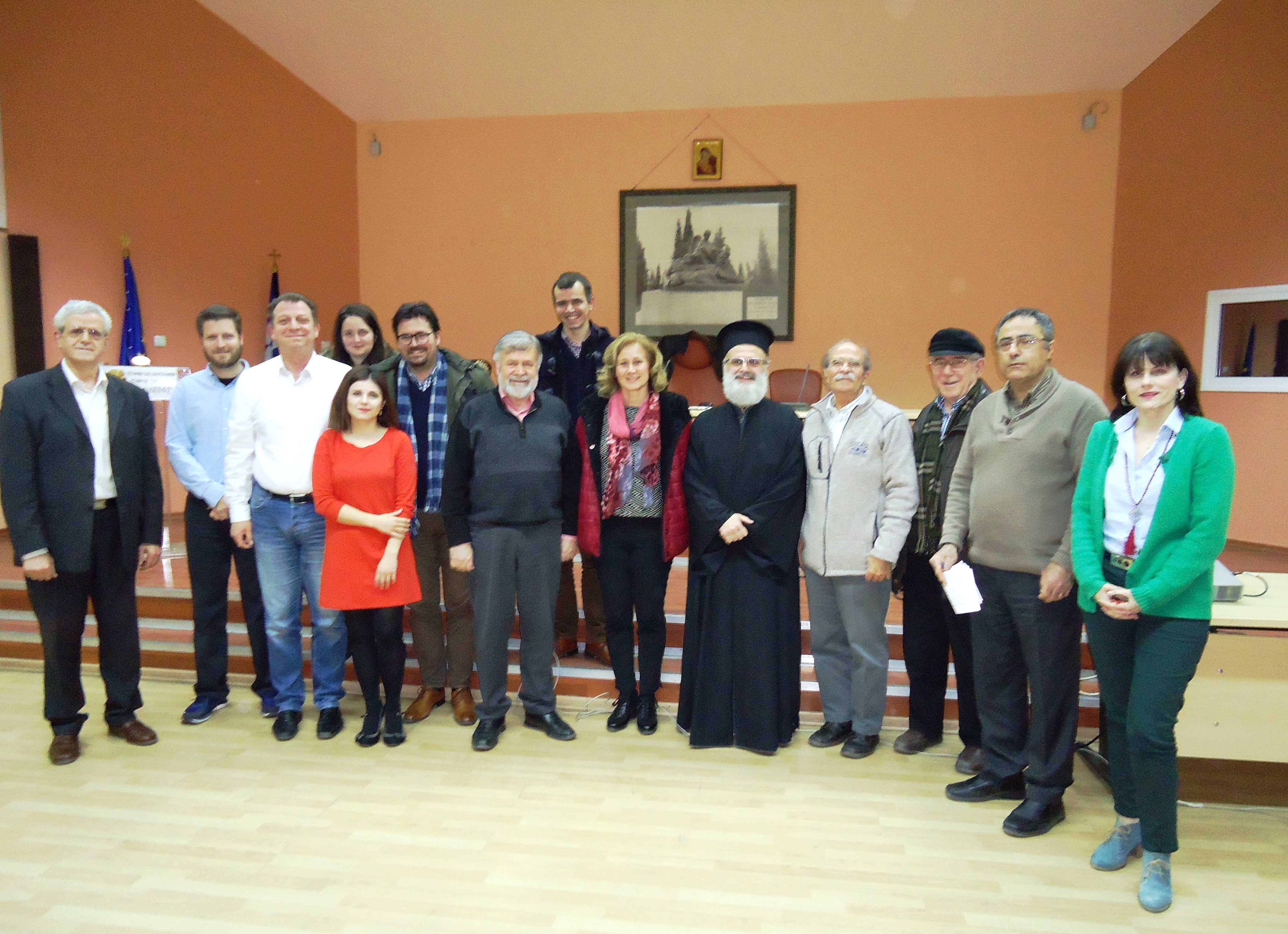 ΟΜΑΔΑ ΕΠΙΣΤΗΜΟΝΩΝ ΜΕ ΕΠΙΚΕΦΑΛΗΣ ΤΟΝ ΚΑΘΗΓΗΤΗ ΑΣΤΡΟΝΟΜΙΑΣ ΕΚΑΝΑΝ ...