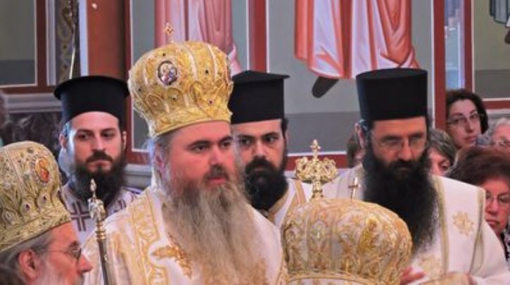 Η ΠΡΩΤΗ ΘΕΙΑ ΛΕΙΤΟΥΡΓΙΑ ΜΗΤΡΟΠΟΛΙΤΟΥ Ν. ΚΡΗΝΗΣ ΚΑΙ ΚΑΛΑΜΑΡΙΑΣ (VIDEO ...
