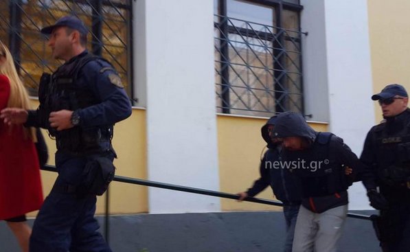 Η ΑΤΖΕΝΤΑ ΤΟΥ ΔΙΑΚΙΝΗΤΗ ΚΟΚΑΙΝΗΣ ΙΒΑΝ ΚΑΙΕΙ «ΕΠΩΝΥΜΟΥΣ»- ΤΡΟΜΟΣ ΣΤΑ ...