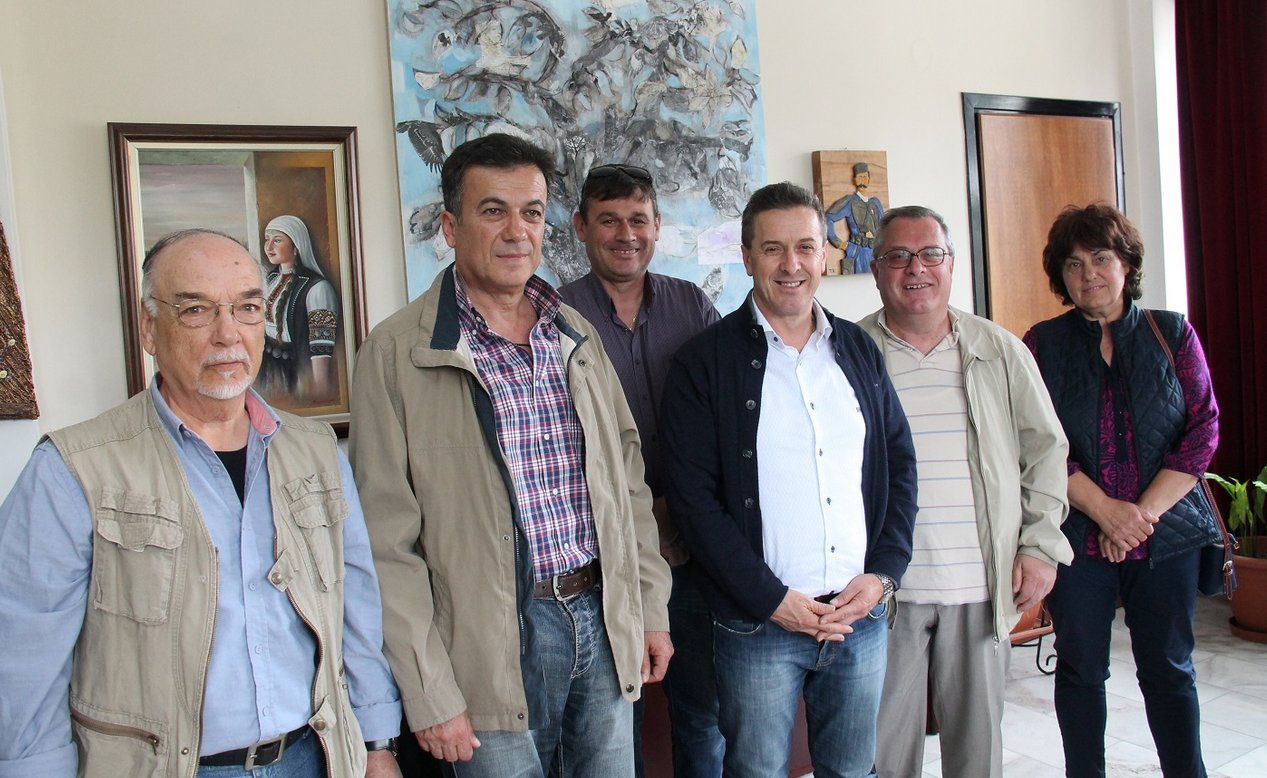 ΣΥΝΑΝΤΗΣΗ ΔΗΜΑΡΧΟΥ ΑΛΜΩΠΙΑΣ ΜΕ ΕΚΠΡΟΣΩΠΟΥΣ ΤΟΥ ΣΥΛΛΟΓΟΥ ΑΠΟΓΟΝΩΝ ...