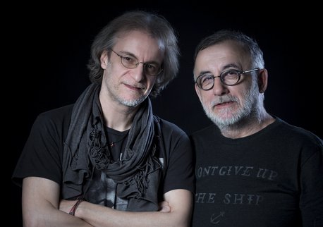 ΟΙ ΠΕΝΤΕ ΤΥΧΕΡΕΣ ΠΟΥ ΚΕΡΔΙΣΑΝ ΔΩΡΕΑΝ ΕΙΣΟΔΟ ΣΤΗ ΣΥΝΑΥΛΙΑ ΘΑΝΟΥ ...