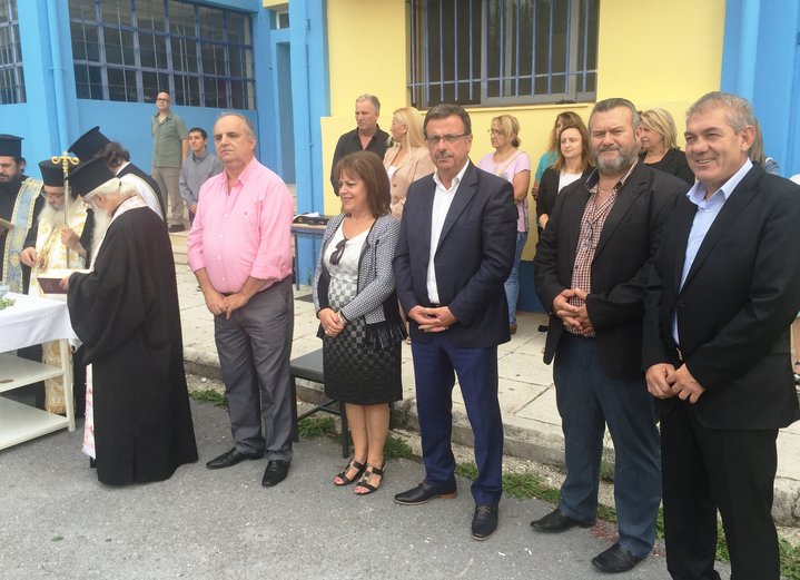 ΣΥΜΒΟΛΙΚΗ ΠΑΡΟΥΣΙΑ ΤΟΥ ΑΝΤΙΠΕΡΙΦΕΡΕΙΑΡΧΗ ΠΕΛΛΑΣ, ΣΕ ΑΓΙΑΣΜΟ ΣΕ ΣΧΟΛΙΚΕΣ ...