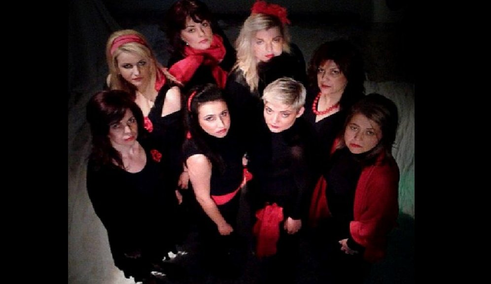 Η ΤΡΙΤΗ ΗΛΙΚΙΑ ΠΑΕΙ ΕΔΕΣΣΑΙΚΟ ΘΕΑΤΡΟ ΣΤΟ ΕΡΓΟ "8 ΓΥΝΑΙΚΕΣ ΚΑΤΗΓΟΡΟΥΝΤΑΙ ...