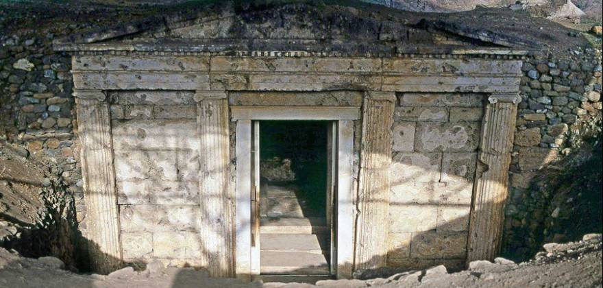 ΣΠΟΥΔΑΙΕΣ ΑΝΑΚΑΛΥΨΕΙΣ: ΠΕΝΤΕ ΝΕΟΙ ΒΑΣΙΛΙΚΟΙ ΤΑΦΟΙ ΒΡΕΘΗΚΑΝ ΣΤΗ ΒΕΡΓΙΝΑ ...