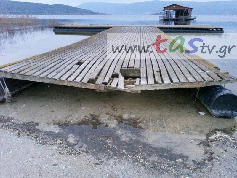 Η ΠΛΩΤΗ ΕΞΕΔΡΑ ΚΑΝΕΙ ΚΡΟΥΑΖΙΕΡΑ ΣΤΗΝ ΛΙΜΝΗ ΒΕΓΟΡΙΤΙΔΑ (VIDEO & PHOTOS ...