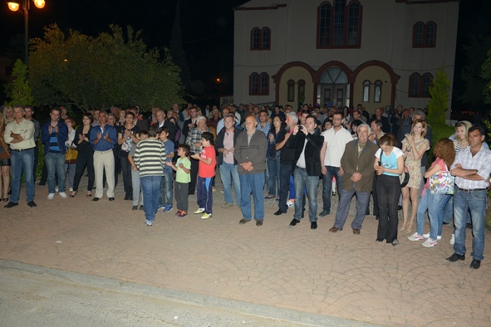 ΚΟΣΜΟΣΥΡΡΟΗ ΣΤΗ ΣΥΓΚΕΝΤΡΩΣΗ ΤΟΥ ΥΠΟΨ. ΔΗΜΑΡΧΟΥ Ν. ΠΑΠΑΝΙΚΟΛΑΟΥ ΣΤΟ Ν ...