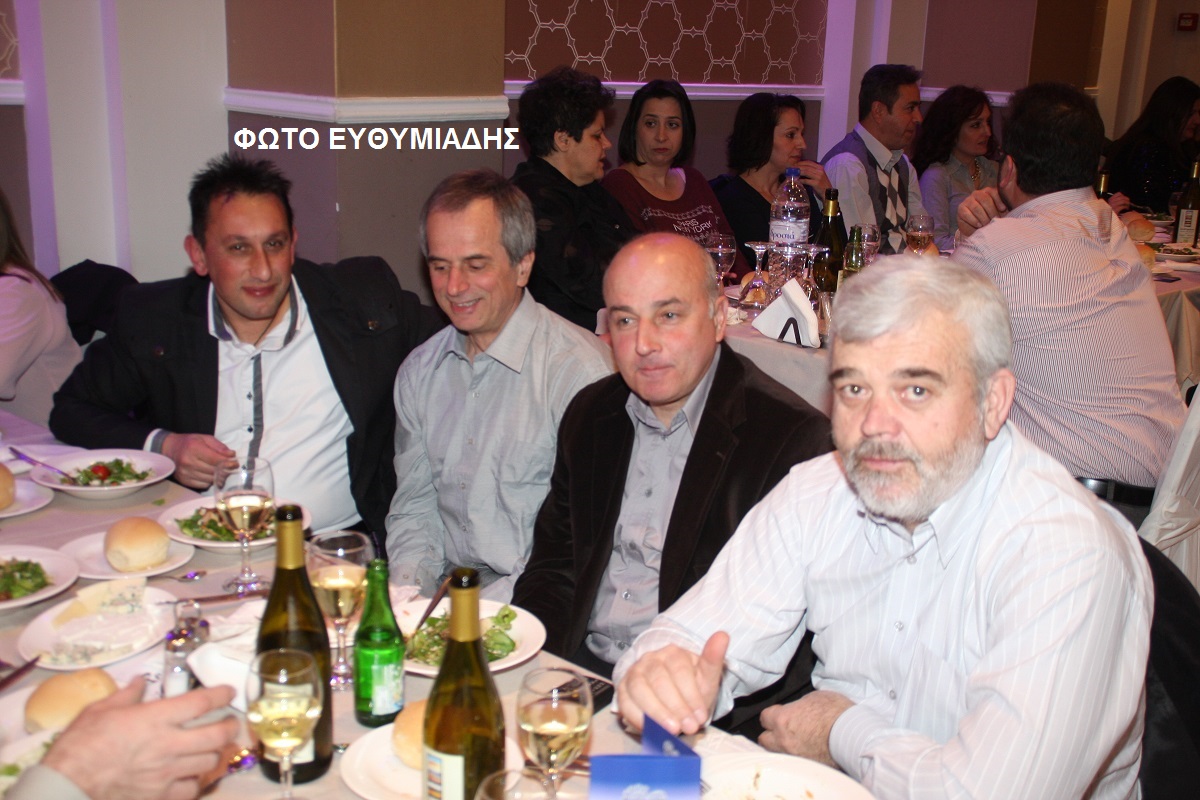 ΕΠΙΜΕΛΗΤΗΡΙΟ ΠΕΛΛΑΣ: ΕΚΔΗΛΩΣΗ ΚΟΠΗΣ ΒΑΣΙΛΟΠΙΤΑΣ (VIDEO + PHOTO) | TASTV ...