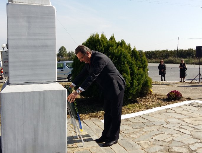 ΕΚΔΗΛΩΣΗ ΜΝΗΜΗΣ ΤΩΝ ΠΕΣΟΝΤΩΝ ΤΟΥ ’40 ΚΑΙ ΤΗΣ ΣΟΦΙΑΣ ΒΕΜΠΟ | TASTV.gr ...