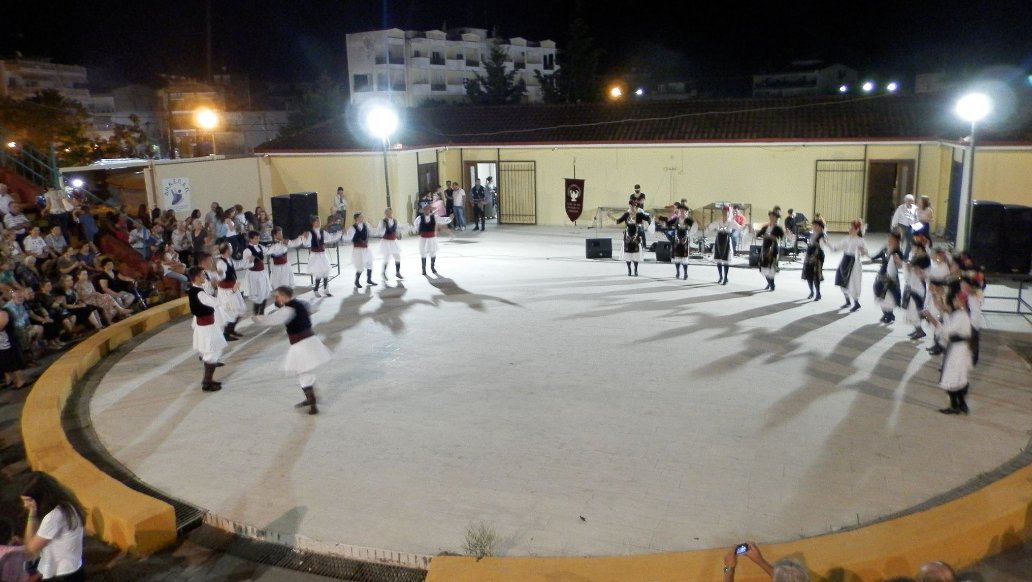 Ο ΕΚΠΟΛΙΤΙΣΤΙΚΟΣ ΌΜΙΛΟΣ ΓΙΑΝΝΙΤΣΩΝ "Η ΠΕΛΛΑ" ΧΟΡΕΨΕ ΣΤΙΣ ΕΚΔΗΛΩΣΕΙΣ ΤΟΥ ...