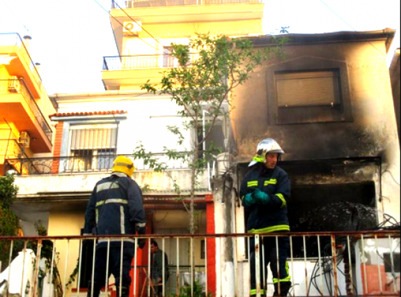 ΦΩΤΙΑ ΣΕ ΣΠΙΤΙ ΣΤΗΝ ΌΡΜΑ ΠΕΛΛΑΣ | TASTV.gr | Τα νέα της Πέλλας LIVE