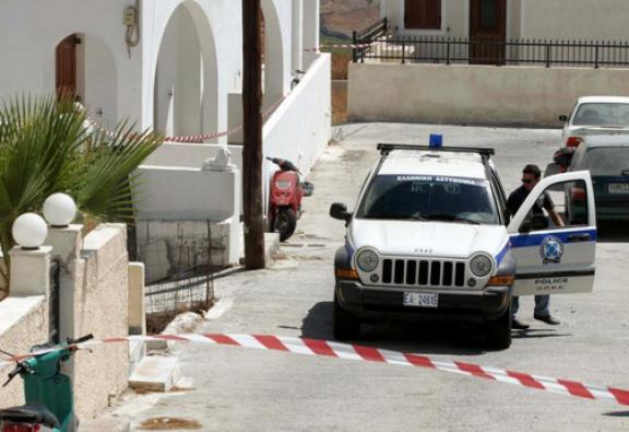 ΓΥΝΑΙΚΑ ΑΣΤΥΝΟΜΙΚΟΣ ΜΠΕΡΔΕΨΕ ΤΟ ΣΠΙΤΙ ΤΗΣ ΚΑΙ ΣΚΟΤΩΣΕ ΤΟΝ ΑΝΤΡΑ ΠΟΥ ...