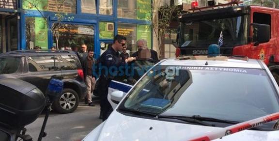 ΣΤΟ ΑΥΤΟΦΩΡΟ Ο 62ΧΡΟΝΟΣ ΠΟΥ ΑΠΕΙΛΟΥΣΕ ΝΑ ΑΥΤΟΠΥΡΠΟΛΗΘΕΙ ΣΤΗ ΘΕΣΣΑΛΟΝΙΚΗ ...