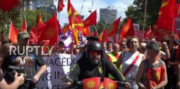 ΑΣΧΡΟΙ ΟΙ ΣΚΟΠΙΑΝΟΙ ΣΕ ΔΙΑΔΗΛΩΣΗ ΣΤΗΝ ΜΕΛΒΟΥΡΝΗ ΣΤΗΝ ΑΥΣΤΡΑΛΙΑ (VIDEO ...