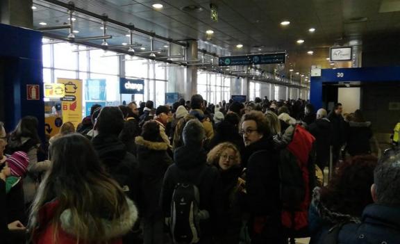 ΑΚΥΡΩΣΕΙΣ ΚΑΙ ΚΑΘΥΣΤΕΡΗΣΕΙΣ ΠΤΗΣΕΩΝ ΣΤΟ ΑΕΡΟΔΡΟΜΙΟ «ΜΑΚΕΔΟΝΙΑ ...