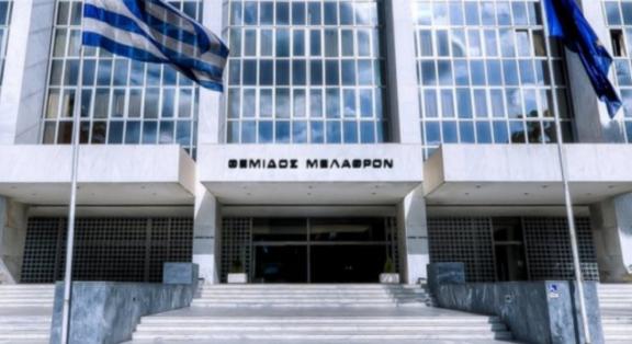 O ΑΡΕΙΟΣ ΠΑΓΟΣ ΦΕΡΝΕΙ ΤΑ ΠΑΝΩ ΚΑΤΩ ΣΤΟΥΣ ΠΛΕΙΣΤΗΡΙΑΣΜΟΥΣ. ΑΠΟΦΑΣΗ ΚΑΤΑ ...