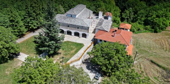 ΑΛΜΩΠΙΑ: ΣΚΑΒΟΥΝ ΣΤΟ ΜΟΝΑΣΤΗΡΙ ΑΡΧΑΓΓΕΛΟΥ. | TASTV.gr | Τα νέα της ...