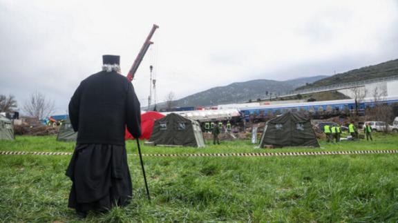 ΤΡΑΓΩΔΙΑ ΣΤΑ ΤΕΜΠΗ: ΜΝΗΜΟΣΥΝΟ ΤΗΝ ΚΥΡΙΑΚΗ ΣΕ ΟΛΕΣ ΤΙΣ ΕΚΚΛΗΣΙΕΣ ΤΗΣ ...