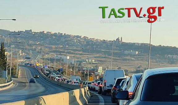 ΠΑΡΑΤΕΙΝΕΤΑΙ 5 ΜΗΝΕΣ ΕΠΙΠΛΕΟΝ Η ΤΑΛΑΙΠΩΡΙΑ ΤΩΝ ΟΔΗΓΩΝ ΣΤΗΝ ΠΕΡΙΦΕΡΕΙΑΚΗ ...