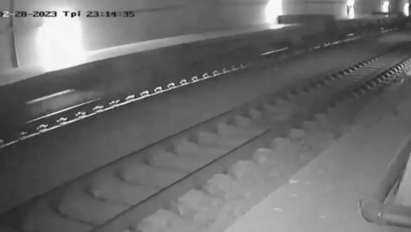 ΤΕΜΠΗ: ΤΡΙΑ ΝΕΑ ΒΙΝΤΕΟ, ΛΙΓΟ ΠΡΙΝ ΤΗ ΣΥΓΚΡΟΥΣΗ -ΔΕΝ ΦΑΙΝΟΝΤΑΙ ΔΕΞΑΜΕΝΕΣ ...