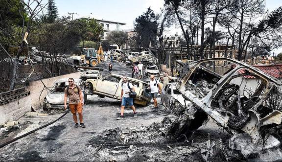 ΟΙ ΣΥΓΓΕΝΕΙΣ ΤΩΝ ΘΥΜΑΤΩΝ ΣΤΟ «ΜΑΤΙ» ΚΑΛΟΥΝ ΤΟΝ ΚΟΣΜΟ ΝΑ ΣΤΑΘΕΙ ΣΤΗΝ ...