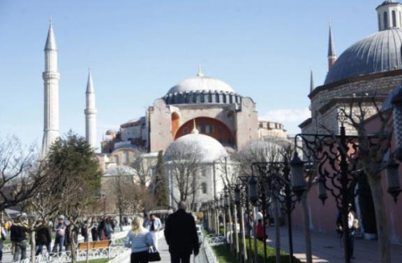 ΠΡΟΚΑΛΕΙ O ΕΡΝΤΟΓΑΝ ΜΕΤΑΤΡΕΠΕΙ ΤΗΝ ΑΓΙΑ ΣΟΦΙΑ ΣΕ ΤΖΑΜΙ ΓΙΑ ΝΑ ...